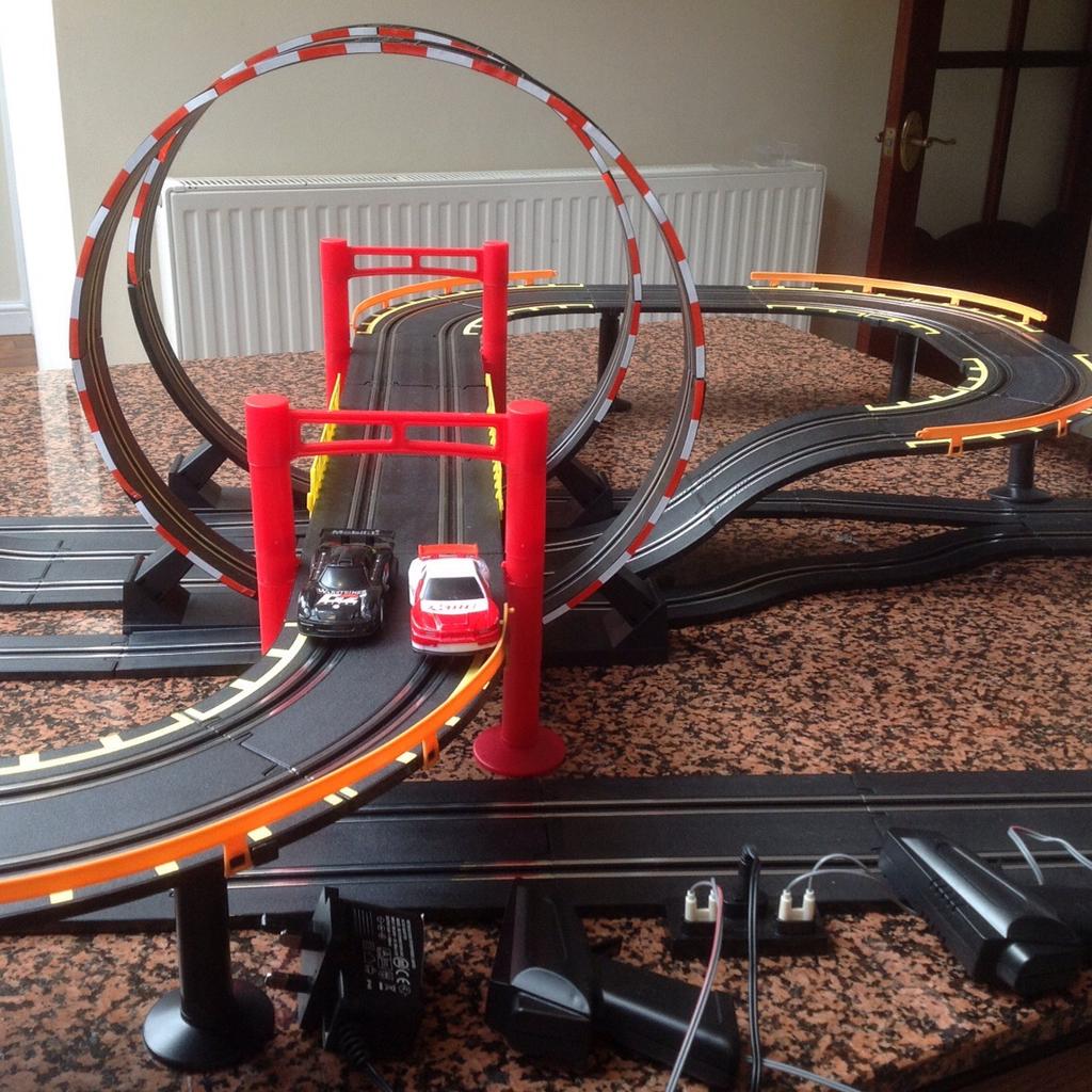 Scalextric Big Loop Chaser, car racing set in Wolverhampton for £35.00 ...