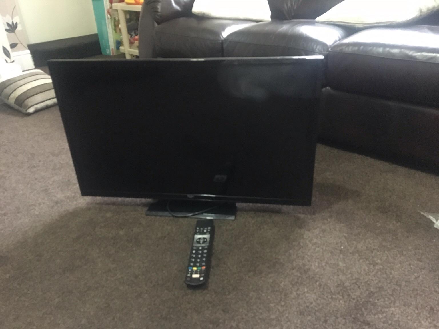 Bush 32 Inch HD Ready LED SMART TV bargain in HX1 Calderdale for £105. ...