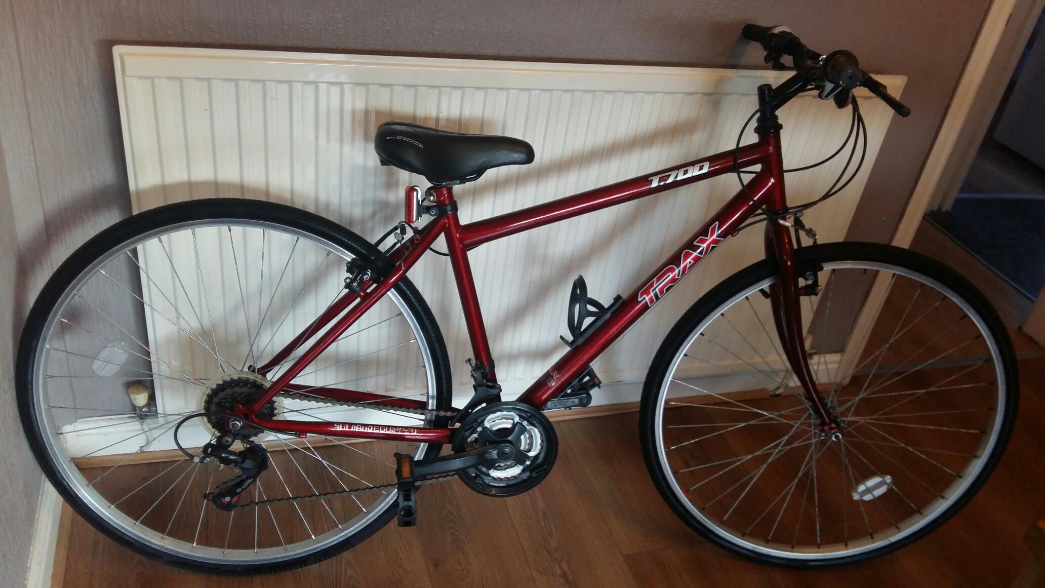 Trax T.700 hybrid bicycle in BB1 Hyndburn für 50,00 £ zum Verkauf ...