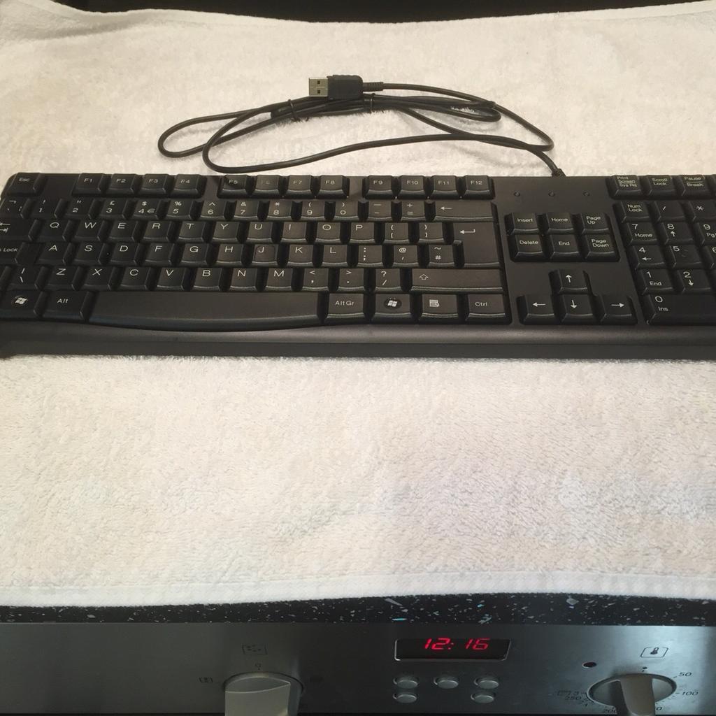 Microsoft QWERTY Keyboard in RH14 Horsham für £ 5,00 zum Verkauf ...