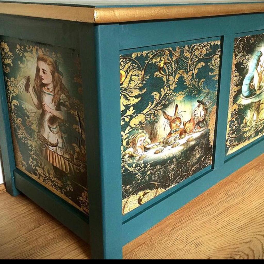Bespoke Alice in Wonderland chest in TS12 Skelton für £ 70,00 zum ...