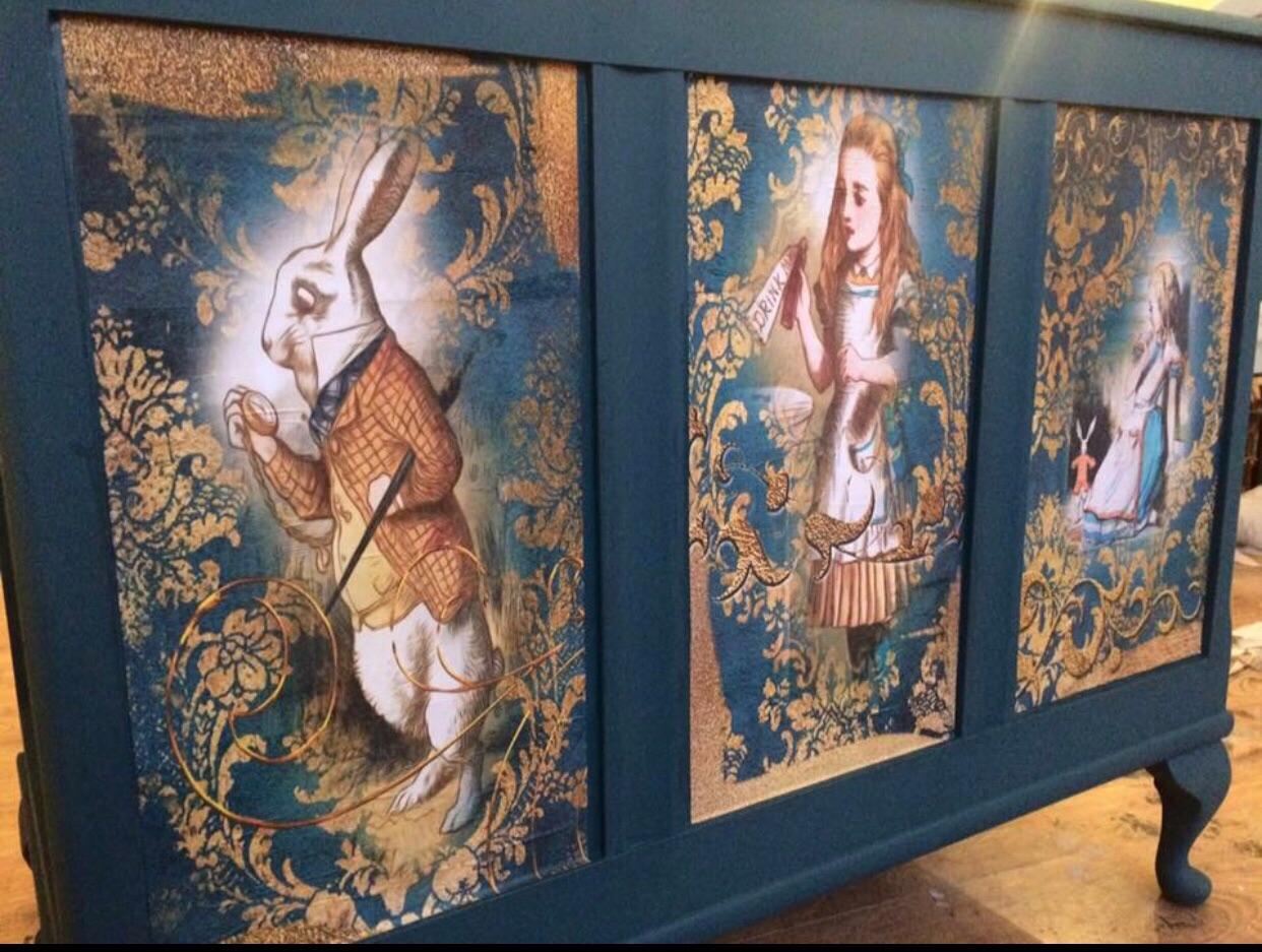 Bespoke Alice in Wonderland chest in TS12 Skelton für £ 70,00 zum ...