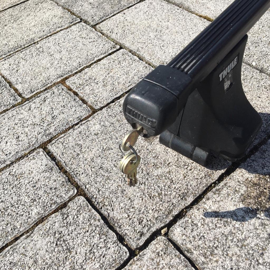 Thule Dachgepäckträger 853-2341-02 in 67376 Harthausen for €40.00 for ...