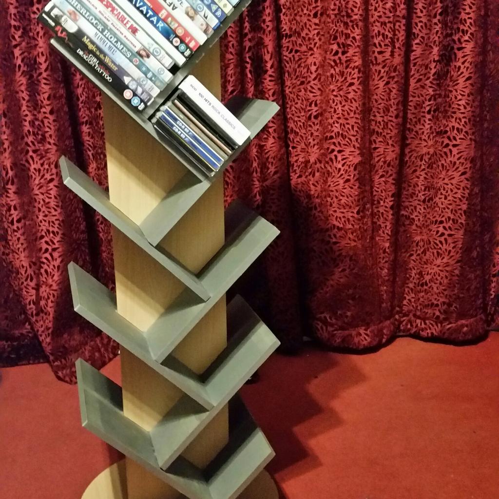 DVD and CD rotating stand in S40 Chesterfield für £ 10,00 zum Verkauf ...