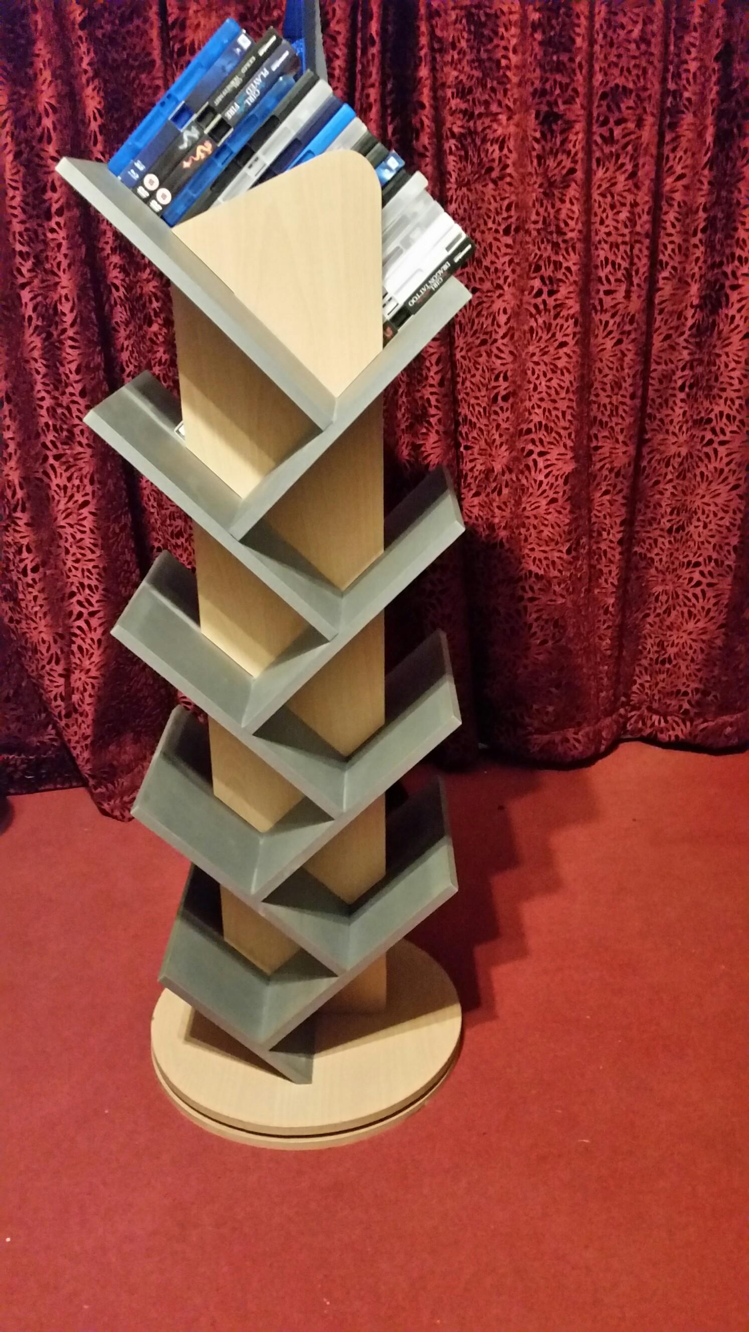 DVD and CD rotating stand in S40 Chesterfield für £ 10,00 zum Verkauf ...