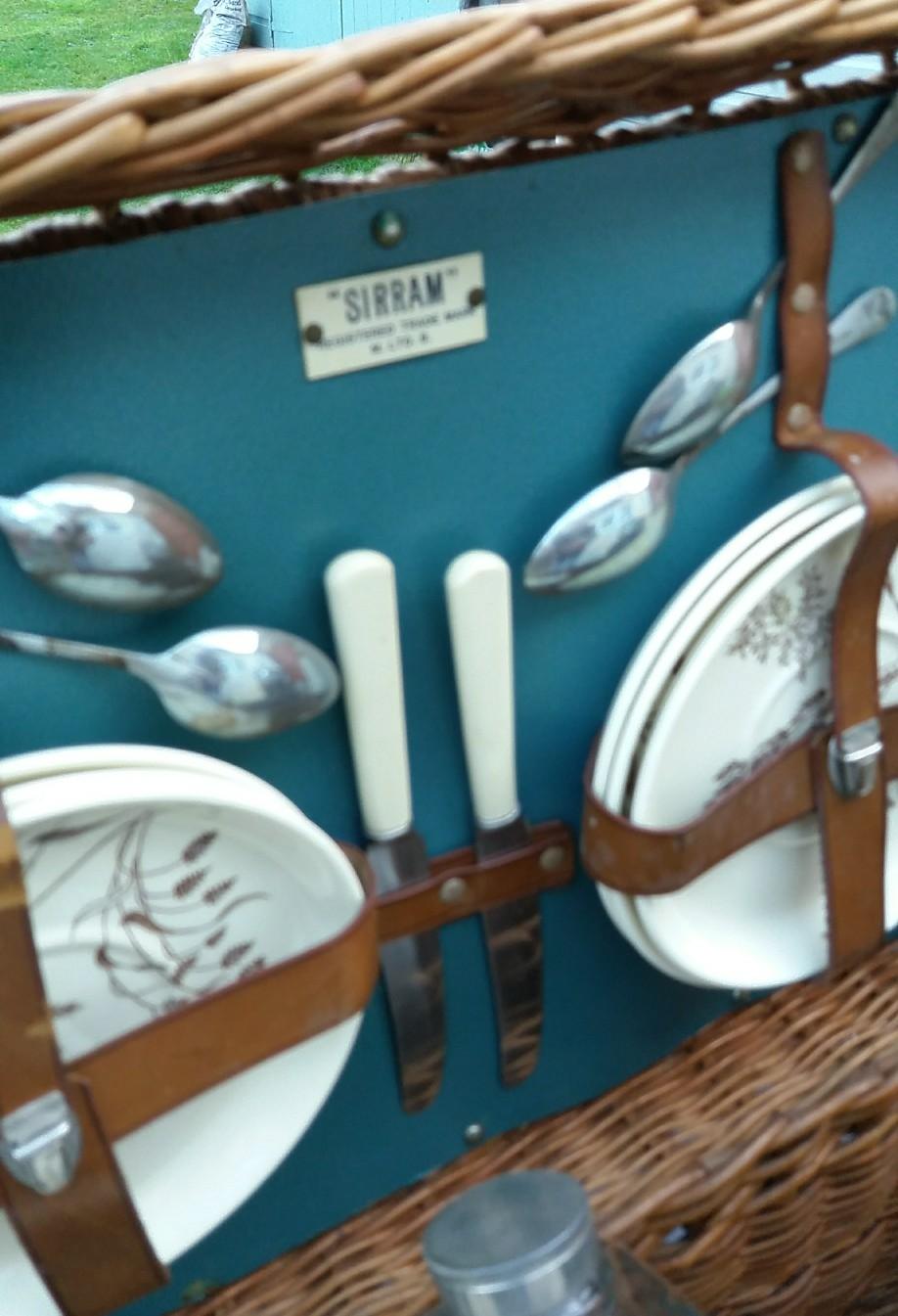 Vintage picnic set China tea set Sirram in LL28 Bay for £22.00 for sale ...