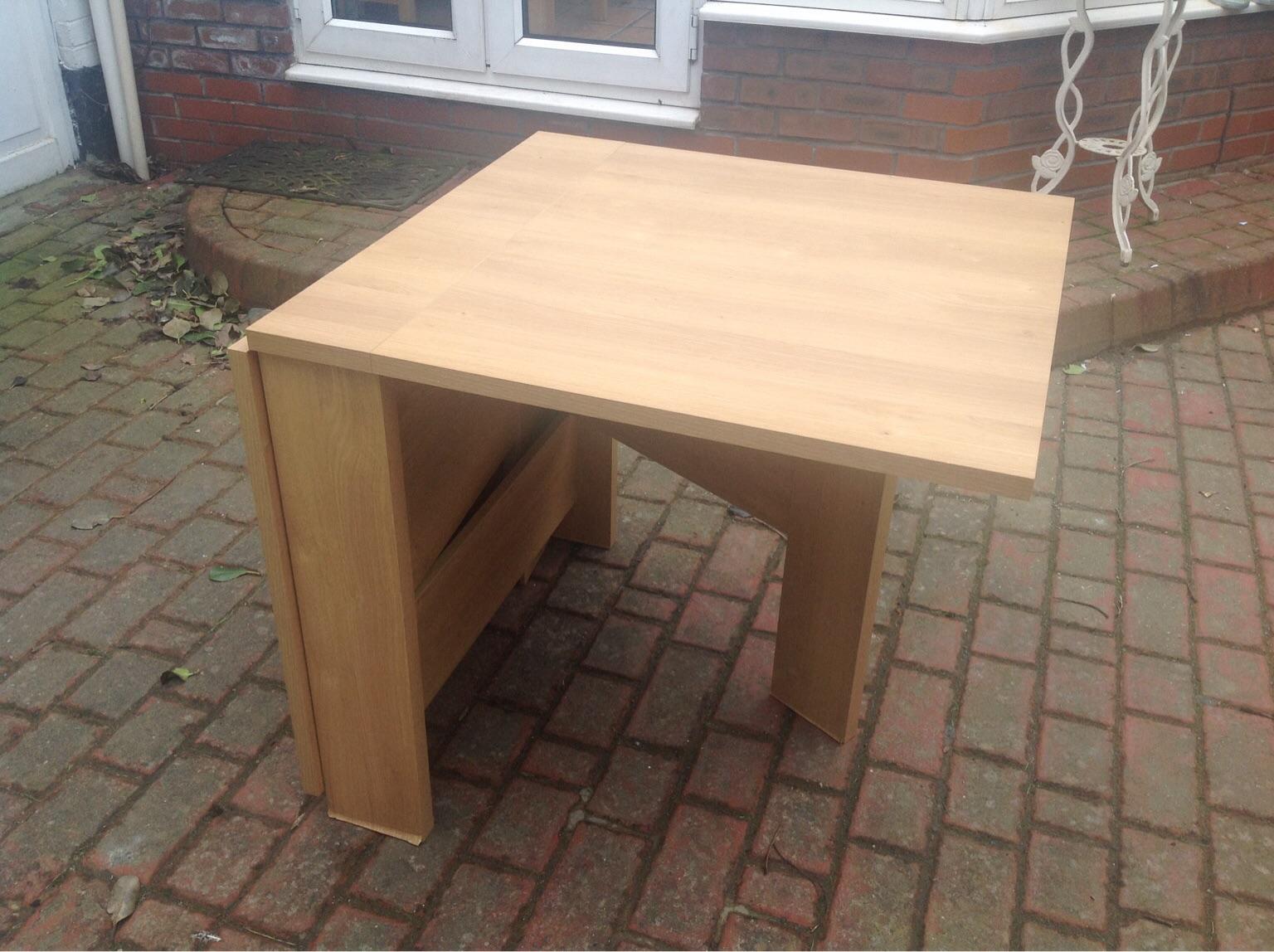 Next Folding Dining Table in L13 Liverpool für 50,00 £ zum Verkauf ...