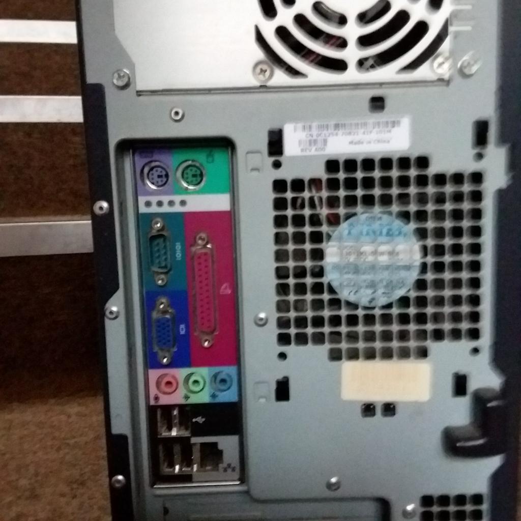 Dell Dimension 2400 computer used in SE17 Southwark für gratis zum ...