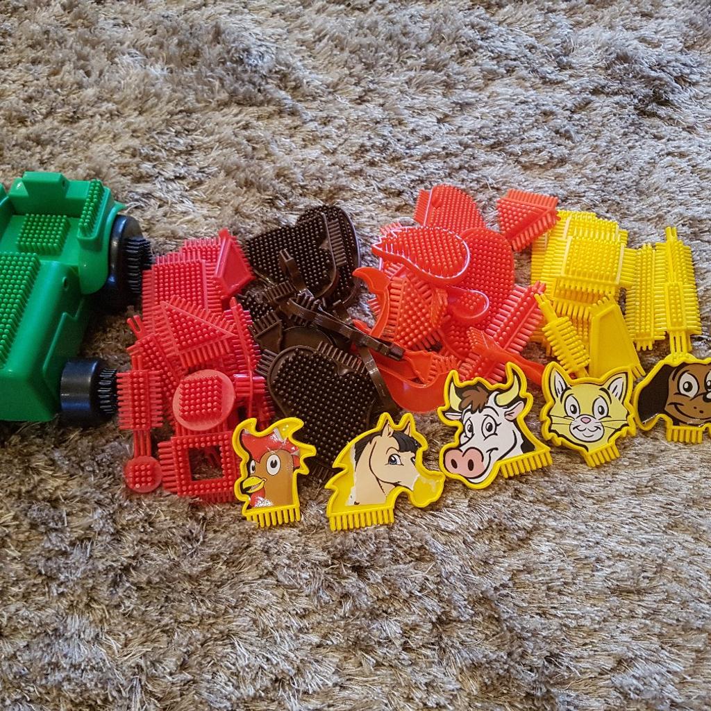 Bristle Blocks (stickle bricks) in Blaby für 8,00 £ zum Verkauf | Shpock DE