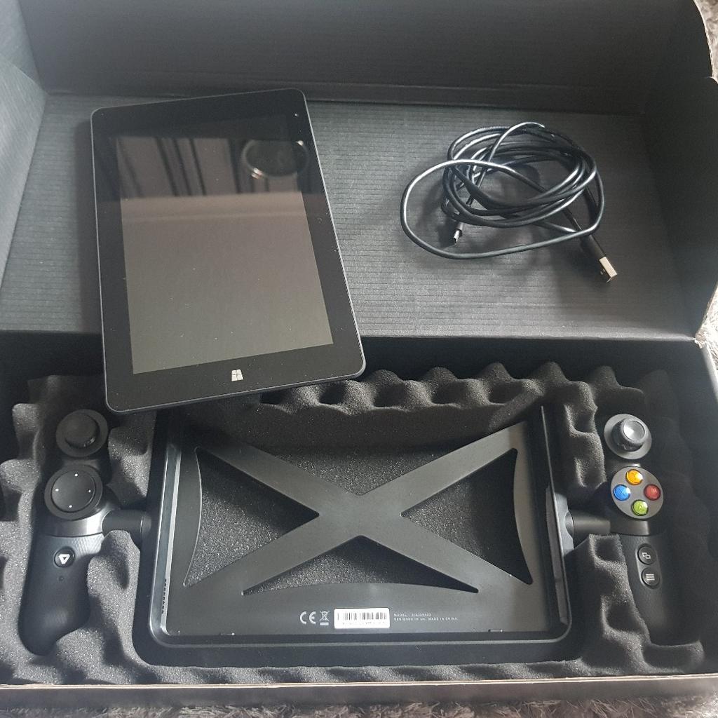 Linx vision 8 inch tablet with Xbox controll in BB4 Rossendale for £70. ...