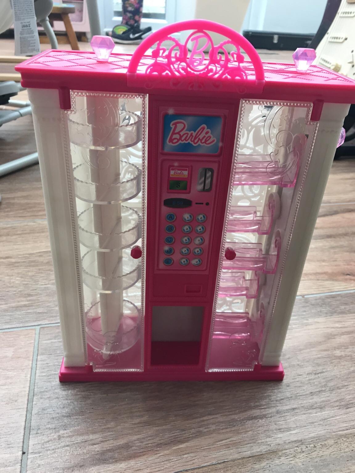 Barbie vending machine in DA8 Bexley für 5,00 £ zum Verkauf | Shpock DE