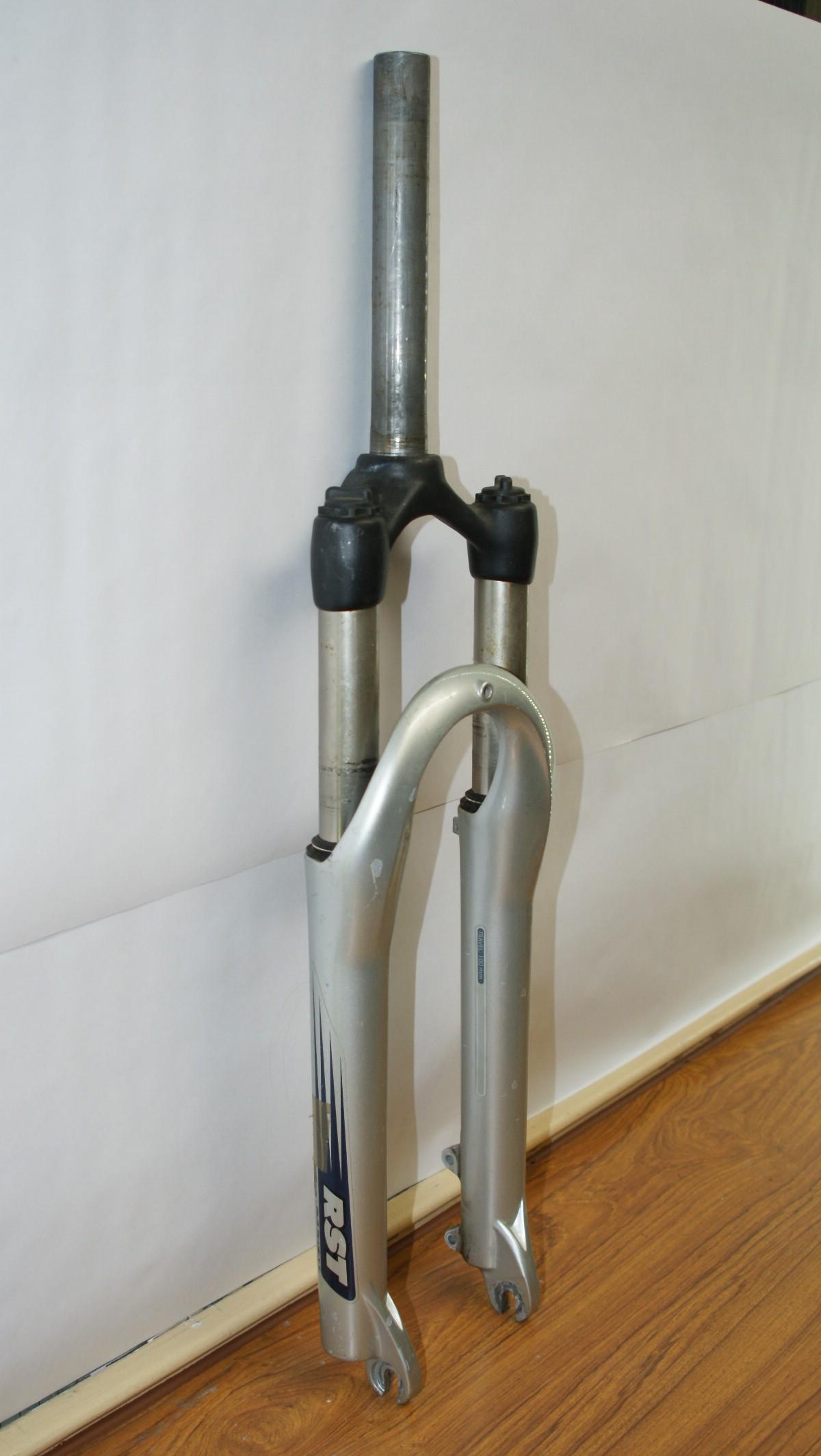 RST gila plus T7 100mm travel 26" in B12 Birmingham for £20.00 for sale ...