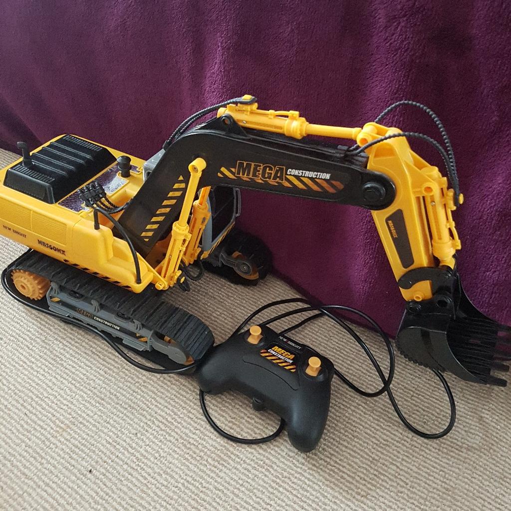 Remote control digger in CV10 Nuneaton and Bedworth für 10,00 £ zum ...