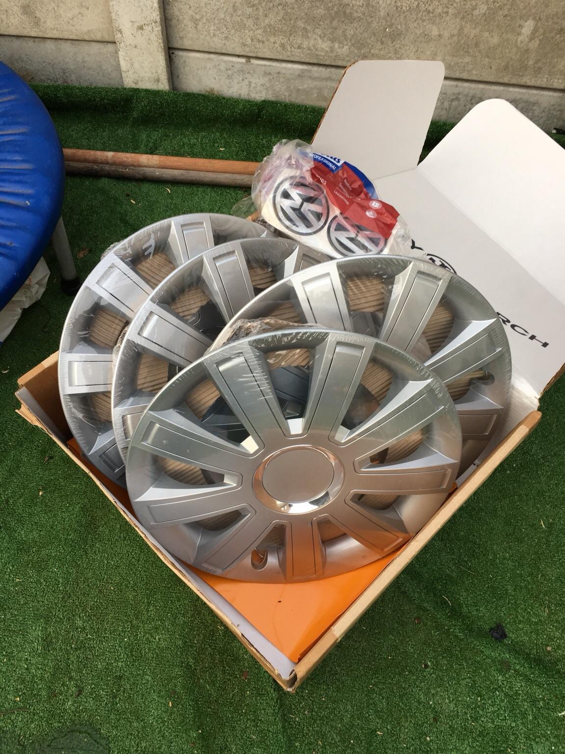 VW tyre rims covers in E10 London für 20,00 £ zum Verkauf | Shpock DE