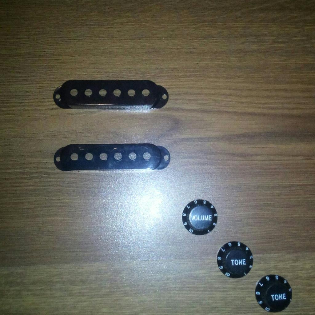 Original Fender pickup cover schwarz HSS in 69123 Heidelberg für 5,00 ...