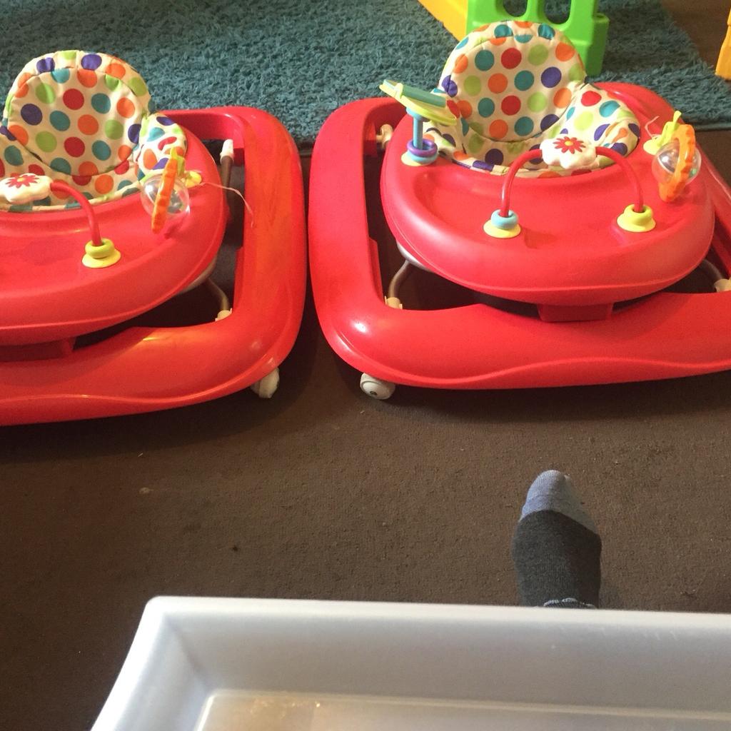 FREE BABY WALKERS in N15 London für gratis zum Verkauf | Shpock DE