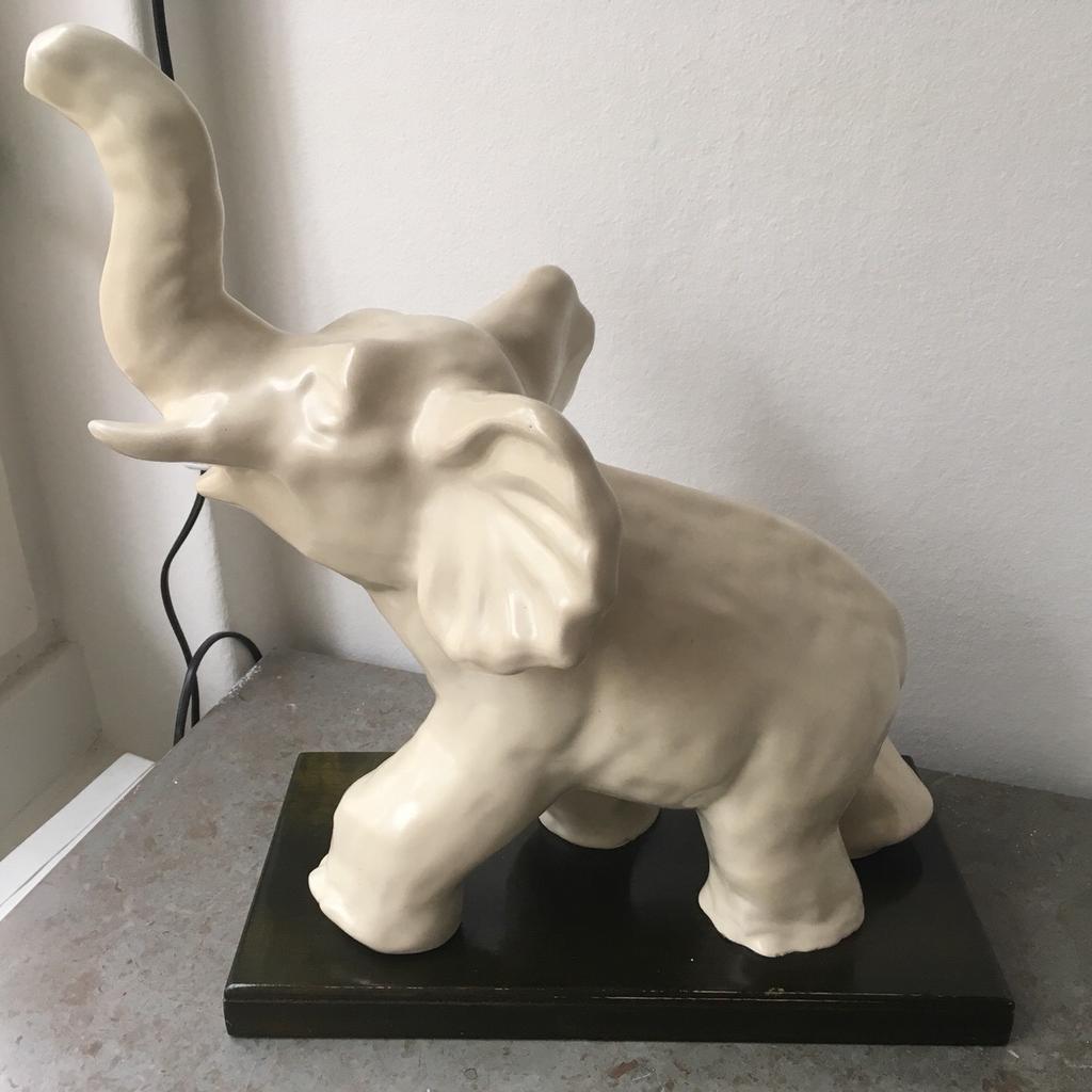 Elefant Uppsala Ekeby Vicke Lindstrand in 16852 Blackeberg für SEK 650 ...