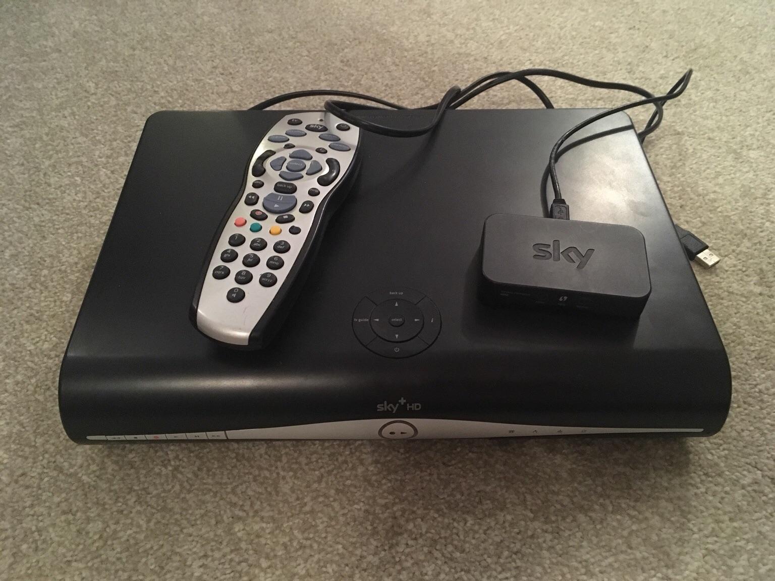 Sky HD box, WiFi connector and remote in LE15 Empingham für 10,00 £ zum ...