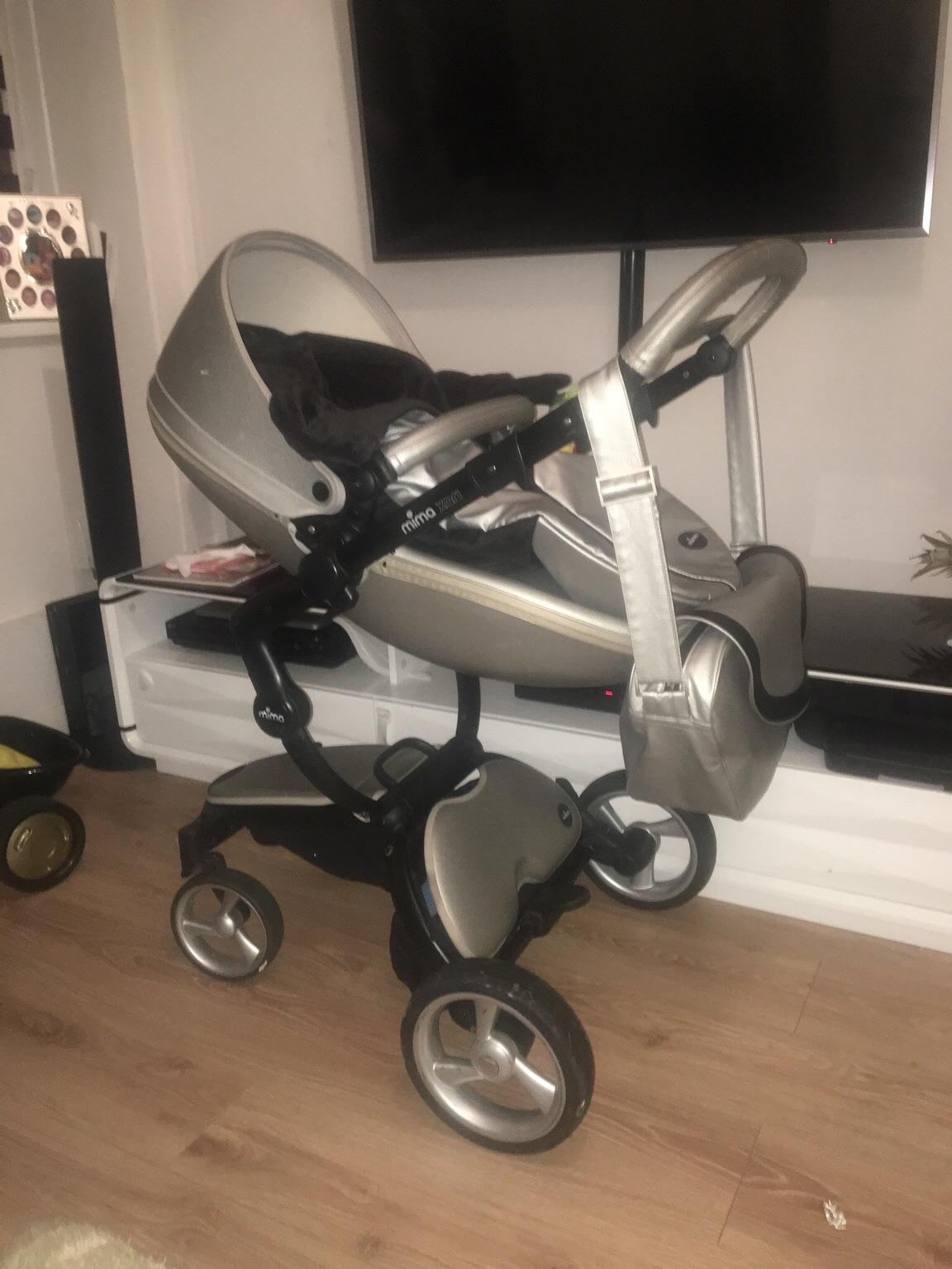 Mima Xari in silver colour in SE1 London Borough of Southwark für 250 ...