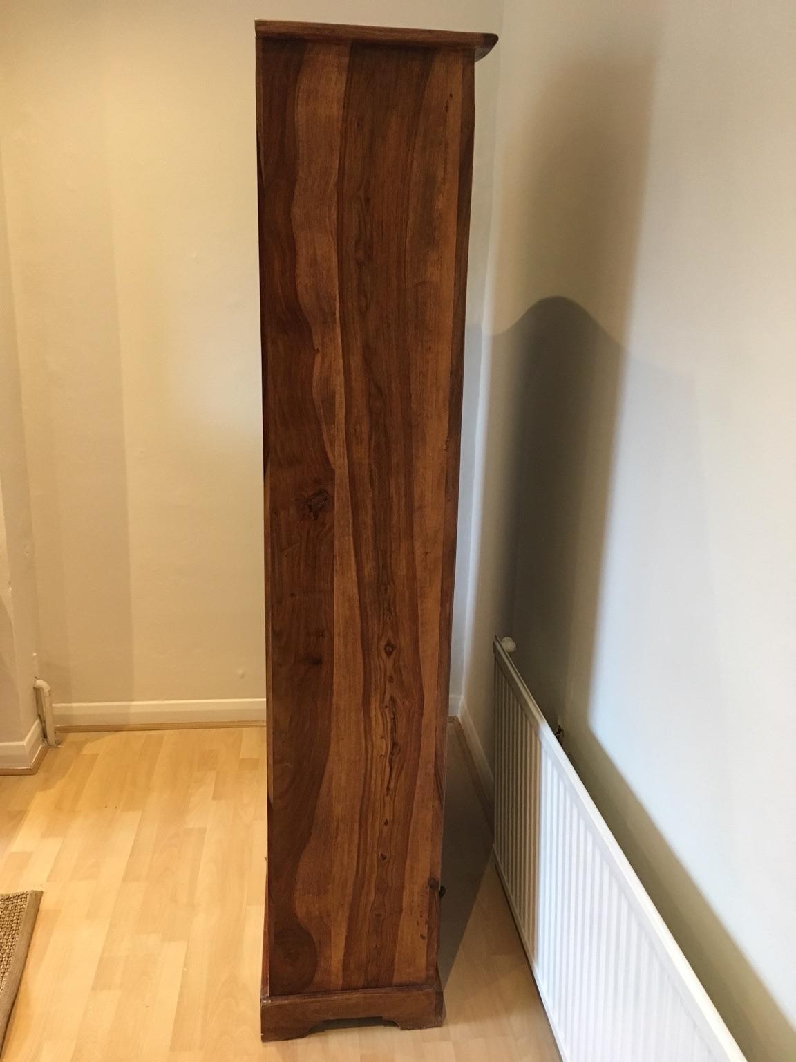 Sheesham Wood Bookcase in SW12 Wandsworth für £ 190,00 zum Verkauf ...