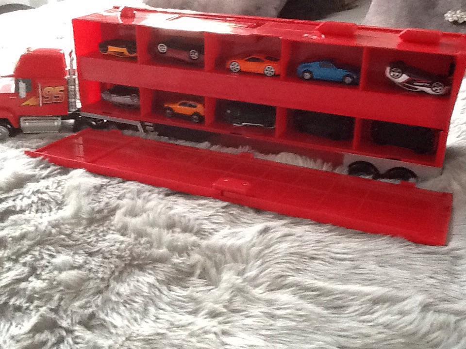 Mattel Disney Pixar - Mack Truck Carry Case in N1 Islington für 10,00 ...