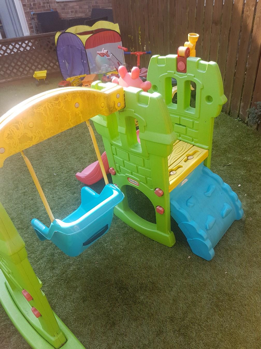Little tyke swing and slide in Sunderland für 10,00 £ zum Verkauf ...