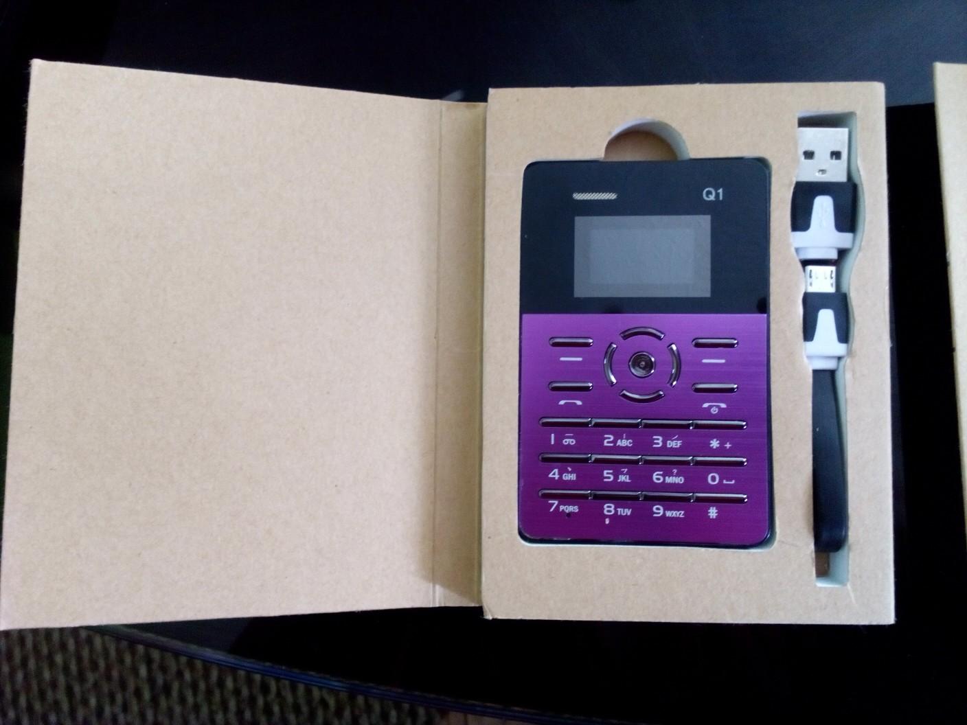 Credit card size phones in FY2 Bispham für 20,00 £ zum Verkauf | Shpock DE