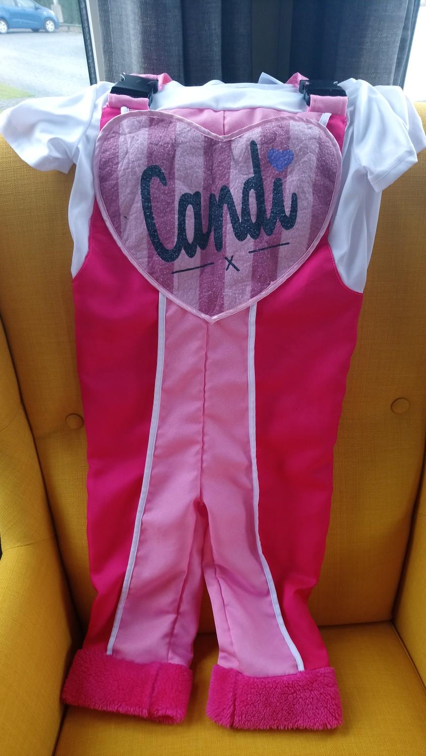 Candi from skyline gang at Butlins outfit in Linton für £ 7,00 zum ...