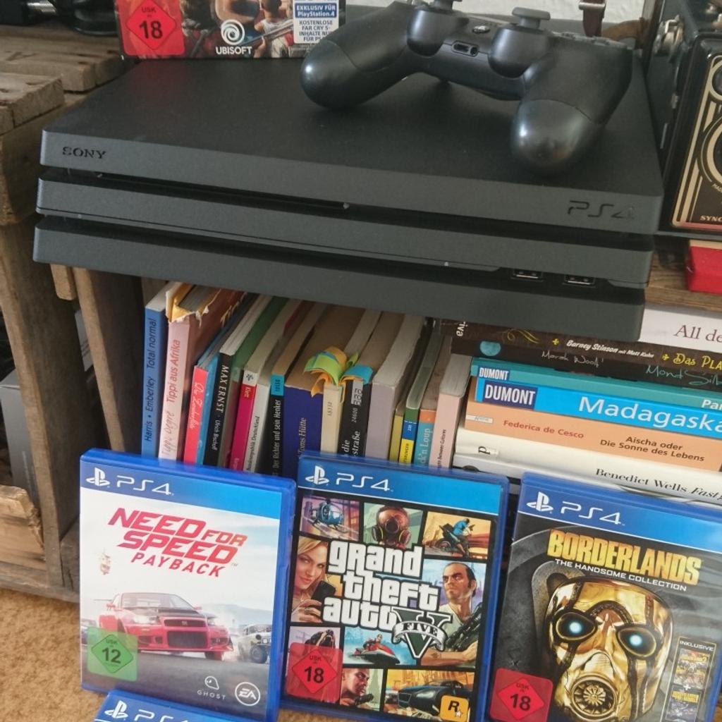 Ps4 Pro 1TB mit Spiele! in 60318 Frankfurt am Main für 450,00 € zum ...