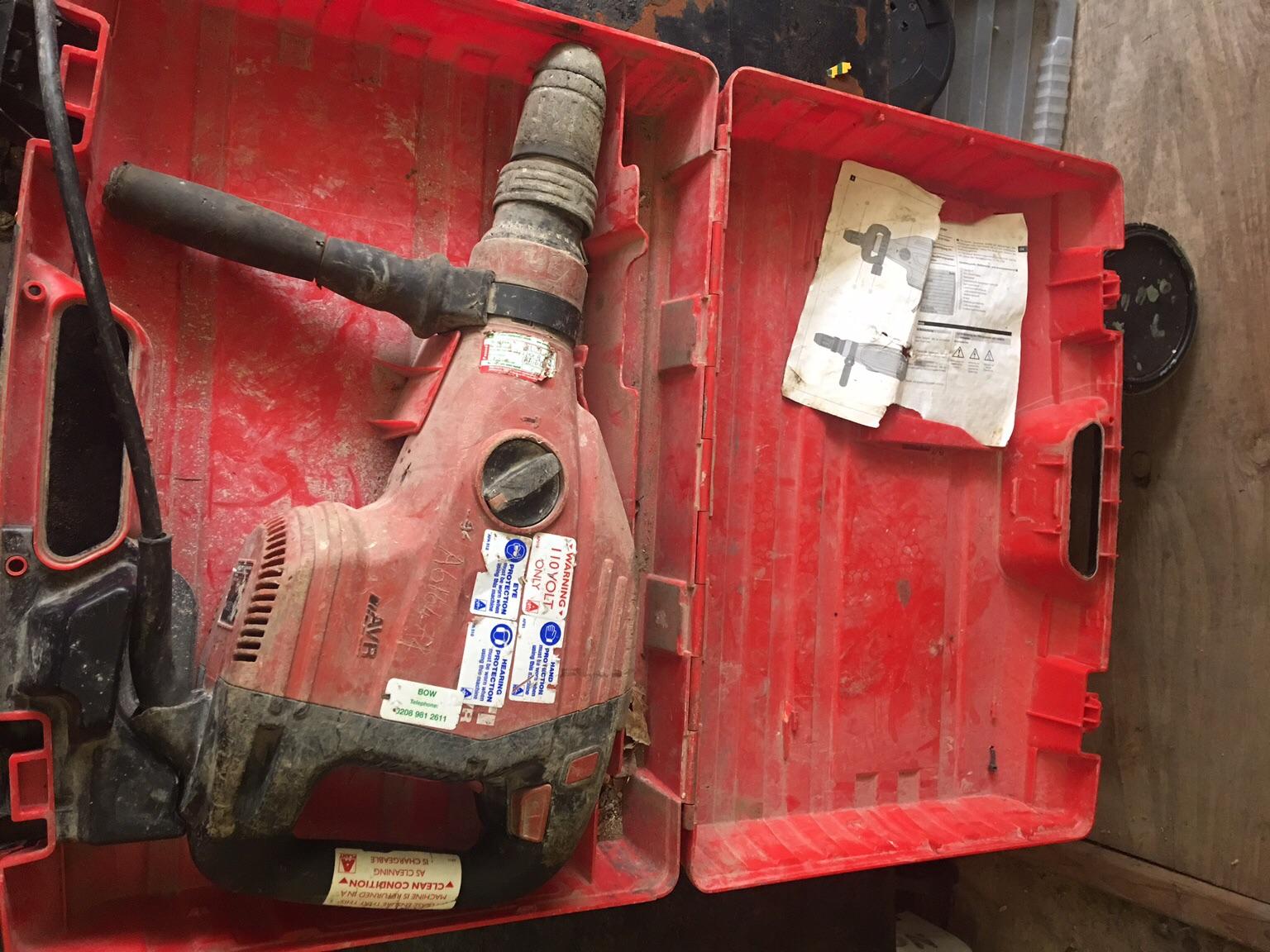 HILTI TE700 -AVR Demolition breaker hammer in Walsall für 160,00 £ zum ...
