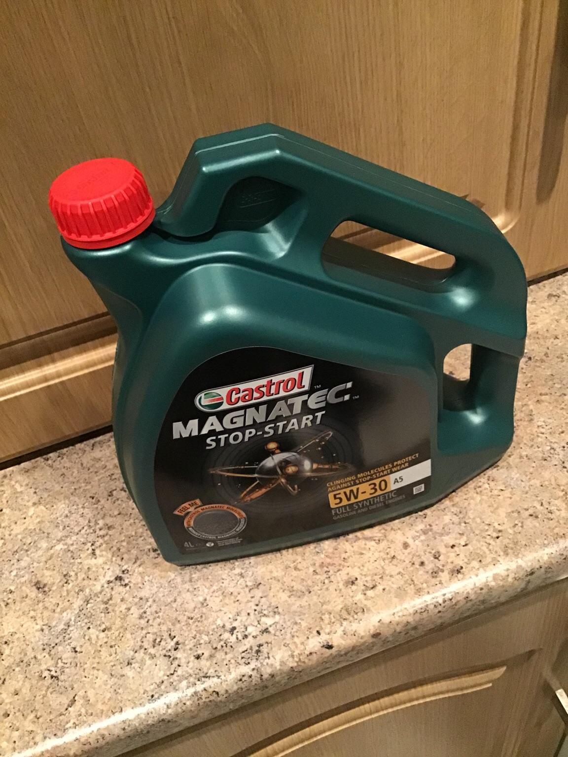 Castrol Magnatec 5W-30 (A5) synth engine oil. in CF Cardiff für 25,00 ...