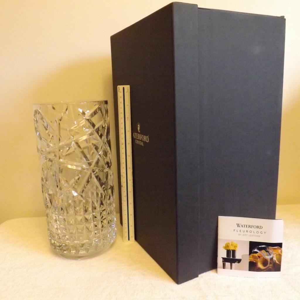New Genuine Waterford, Tina 12 Inch Vase in Nuneaton and Bedworth für £ ...