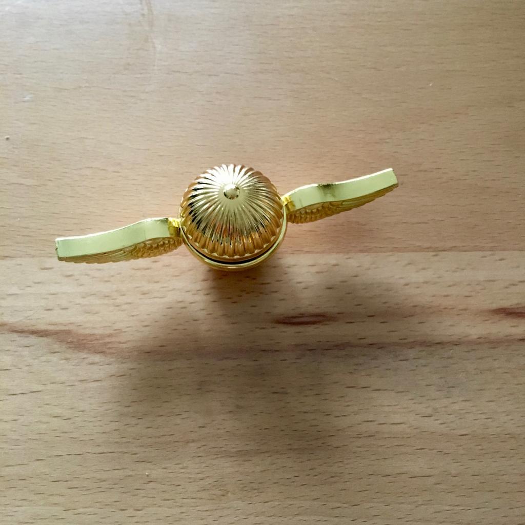 Harry Potter Goldener Schnatz Replik in 80689 Munich für 11,00 € zum ...