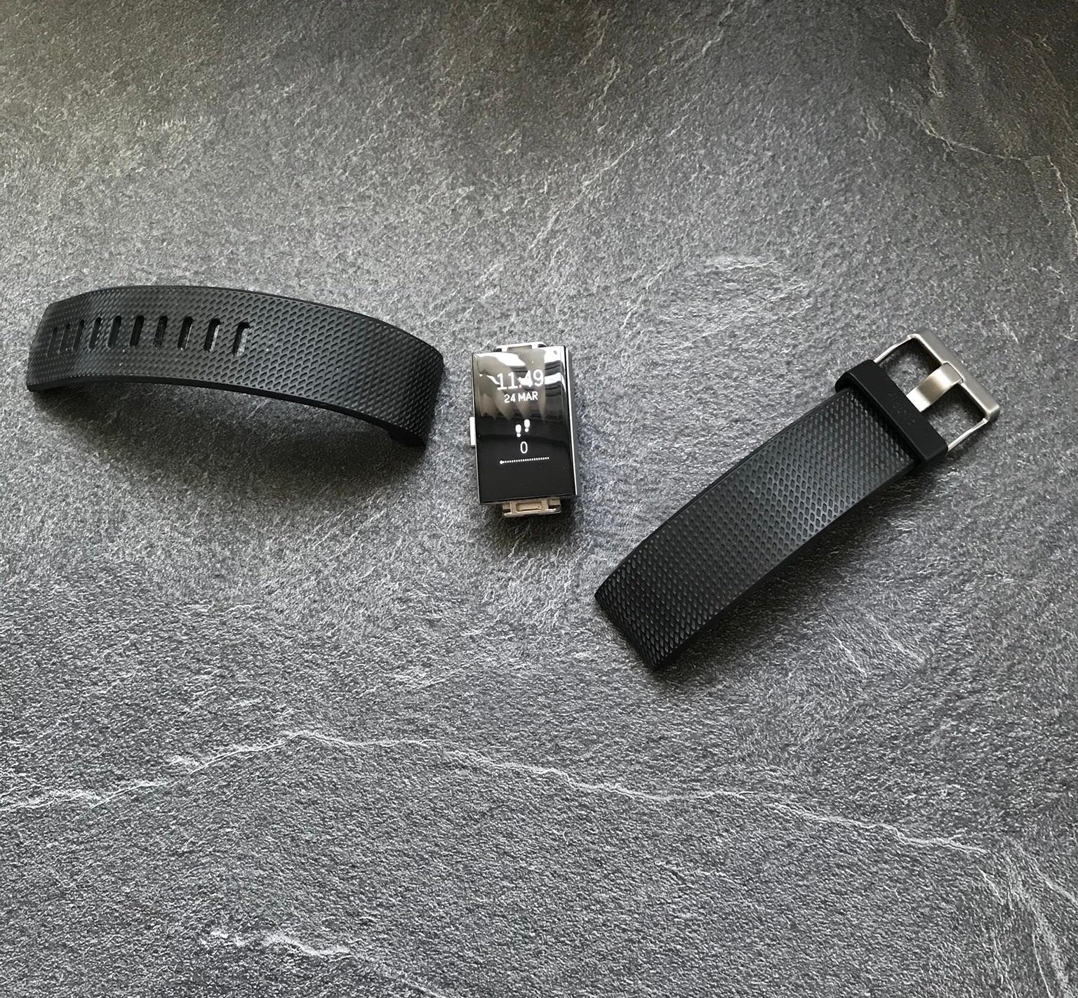 Fitbit Charge 2 touch screen & Bluetooth in SR4 Sunderland für 70,00 ...