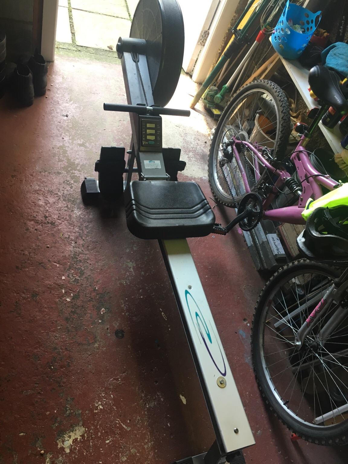 Rowing machine in SM6 Sutton für 70,00 £ zum Verkauf | Shpock DE