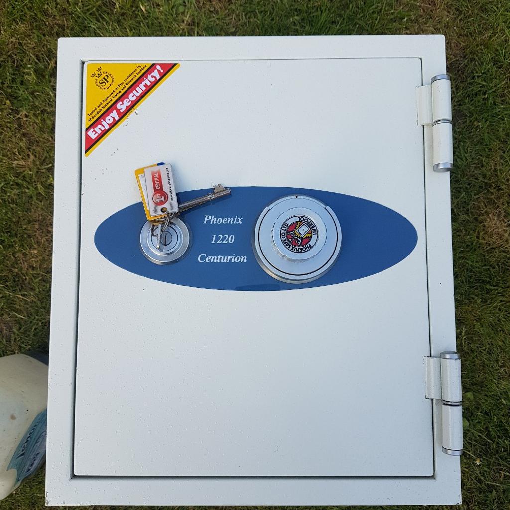 Phoenix 1220 centurion safe in BR5 Bromley für 120,00 £ zum Verkauf ...