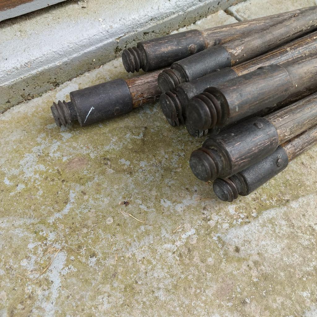 Antique bamboo chimney/drain rods in Chelmsford für £ 10,00 zum Verkauf ...