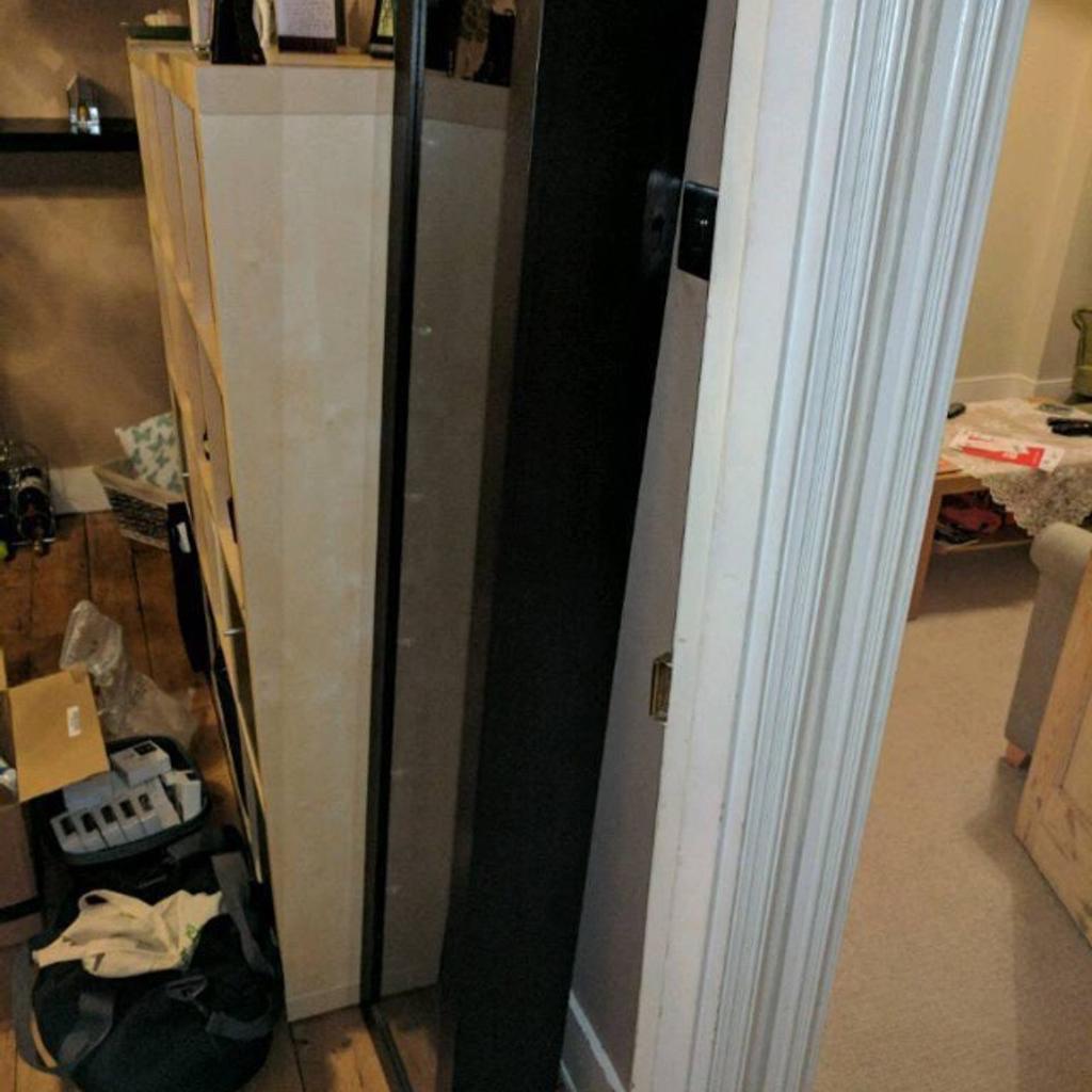 IKEA Bertby Wall Mounted Display Cabinet in BR2 Bromley für 30,00 £ zum ...