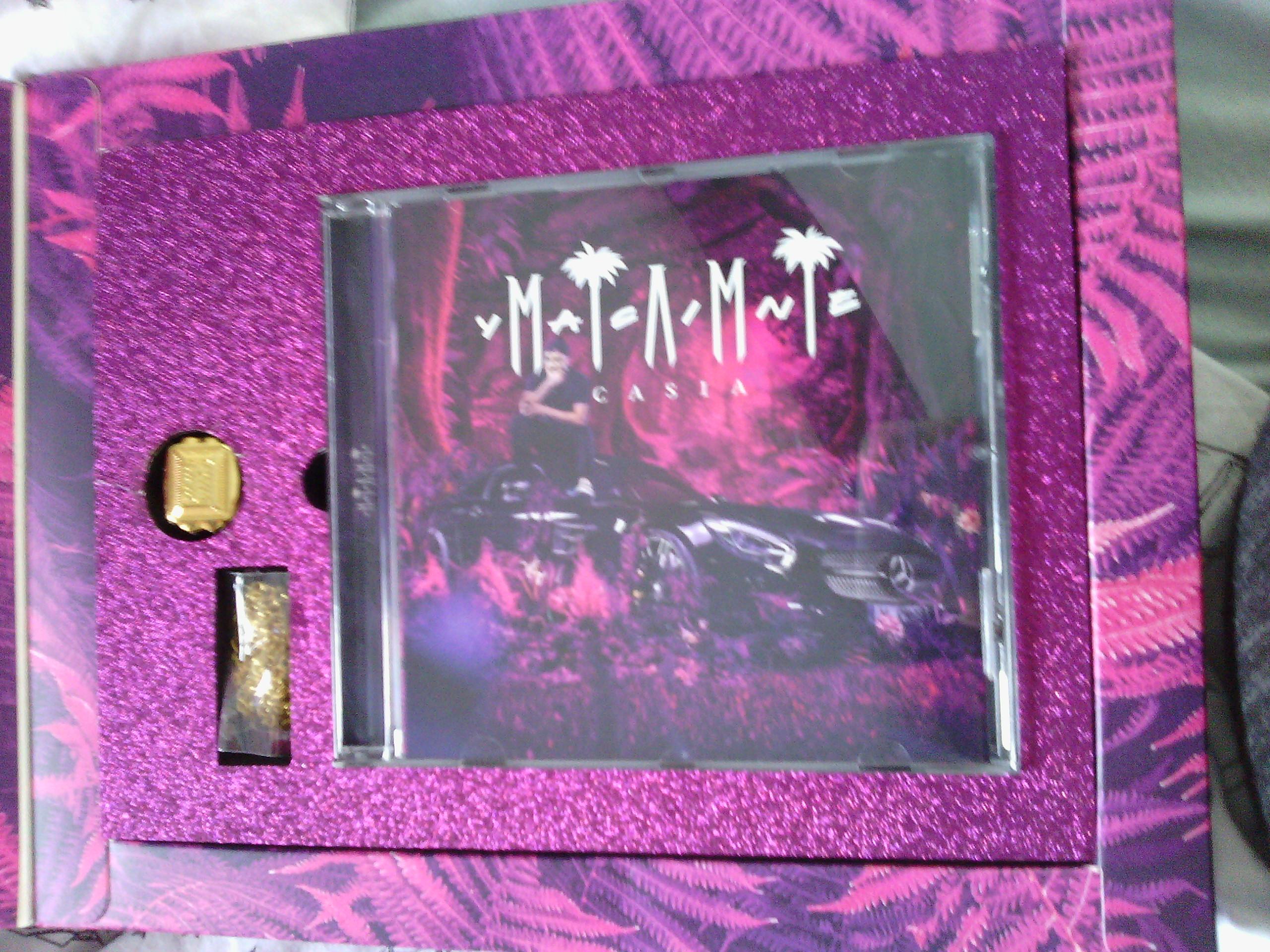 Miami Yacine - Casia Deluxe Box in 56179 Niederwerth für € 70,00 zum ...