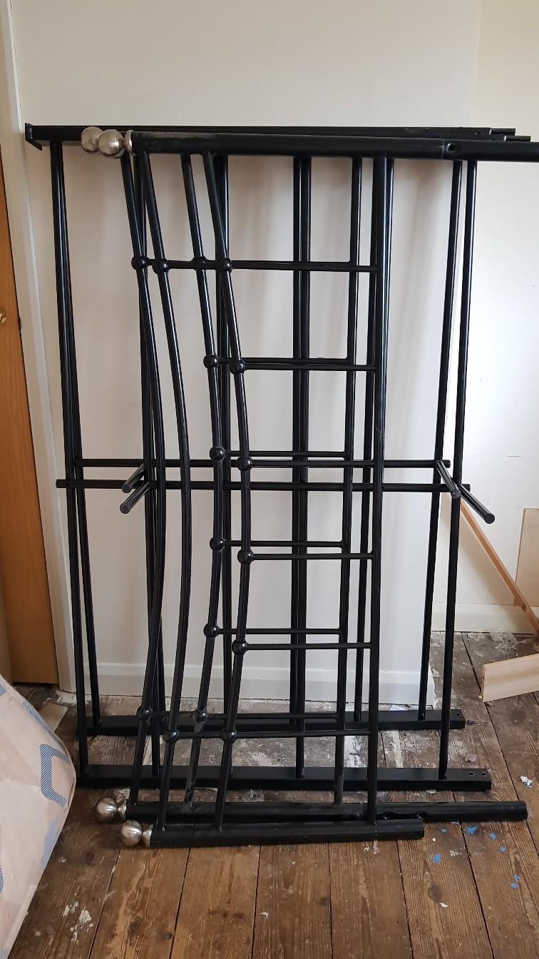 Double metal bed frame in EX4 Exeter für £ 20,00 zum Verkauf | Shpock AT