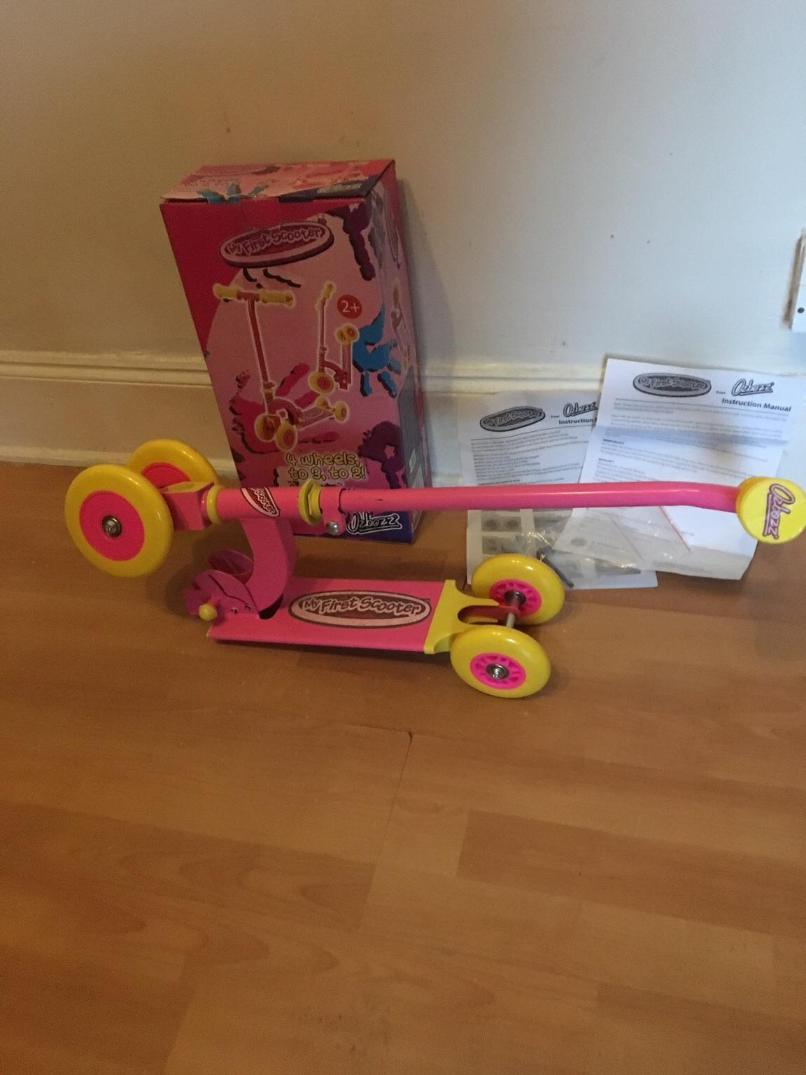 Kids first scooter in CR7 Croydon für 5,00 £ zum Verkauf | Shpock DE