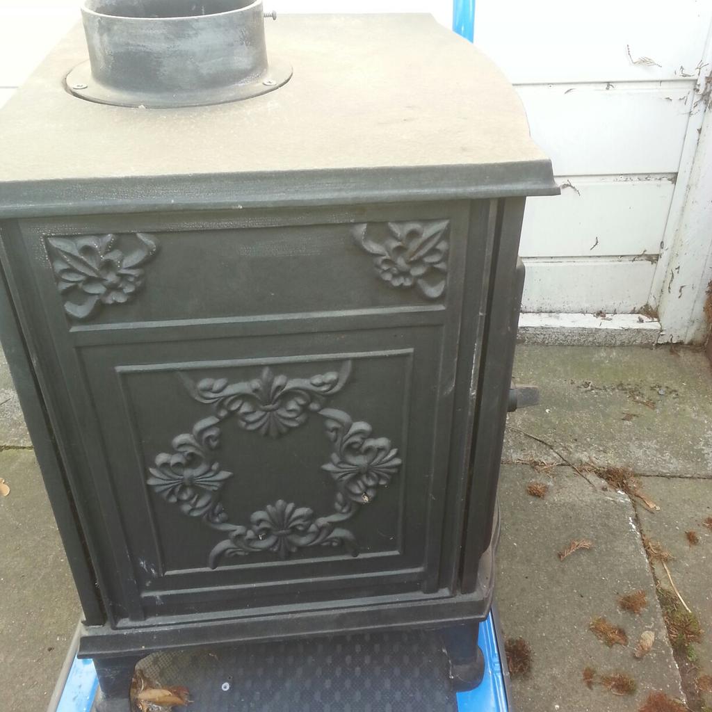 Wendeng evergreen wood burner in N22 London für £ 100,00 zum Verkauf ...