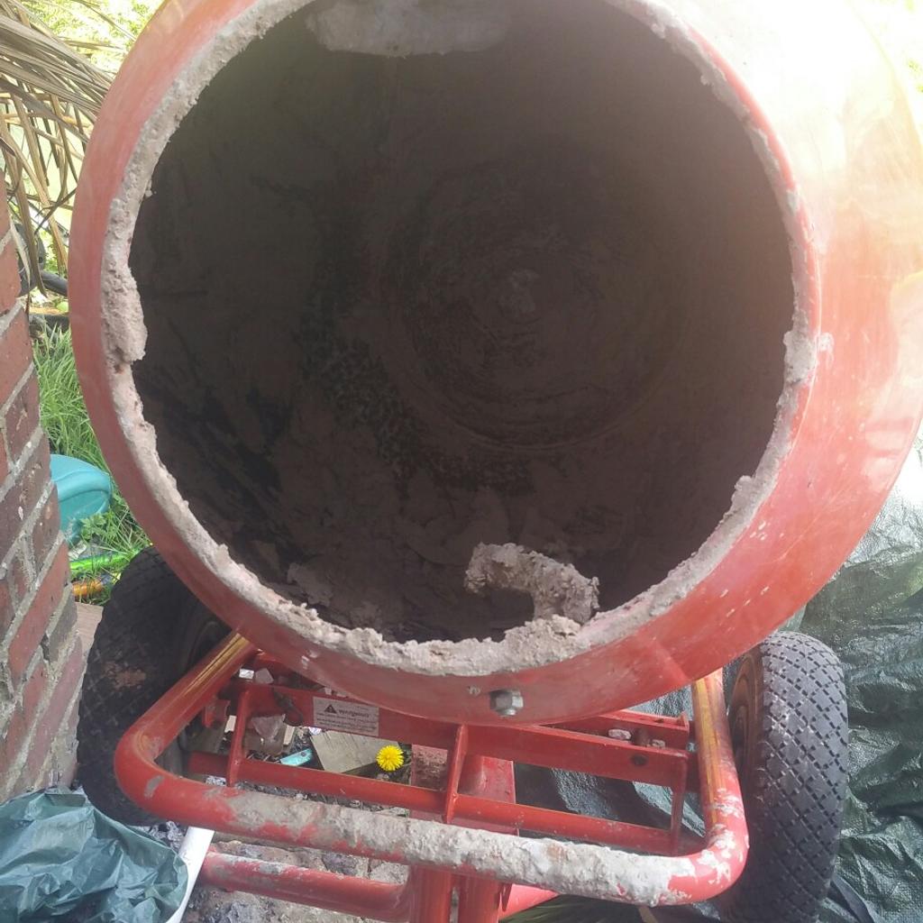Build Buddy Electric Cement Mixer in LL14 Mawr für £ 140,00 zum Verkauf ...