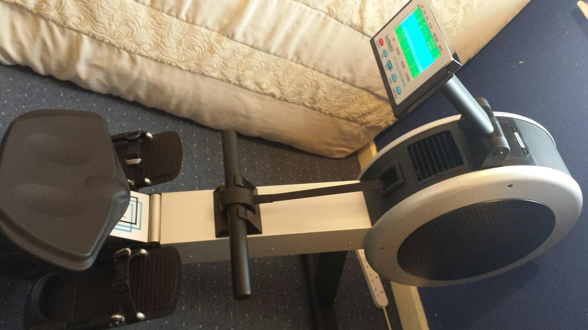 INFINITI R100APM PREMIER ROWING MACHINE in SO14 Southampton für £ 290 ...