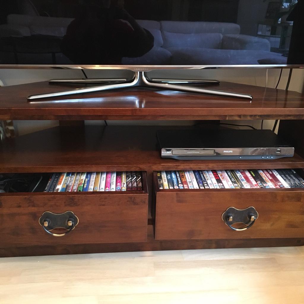 Laura Ashley TV unit in W2 Westminster for £125.00 for sale | Shpock