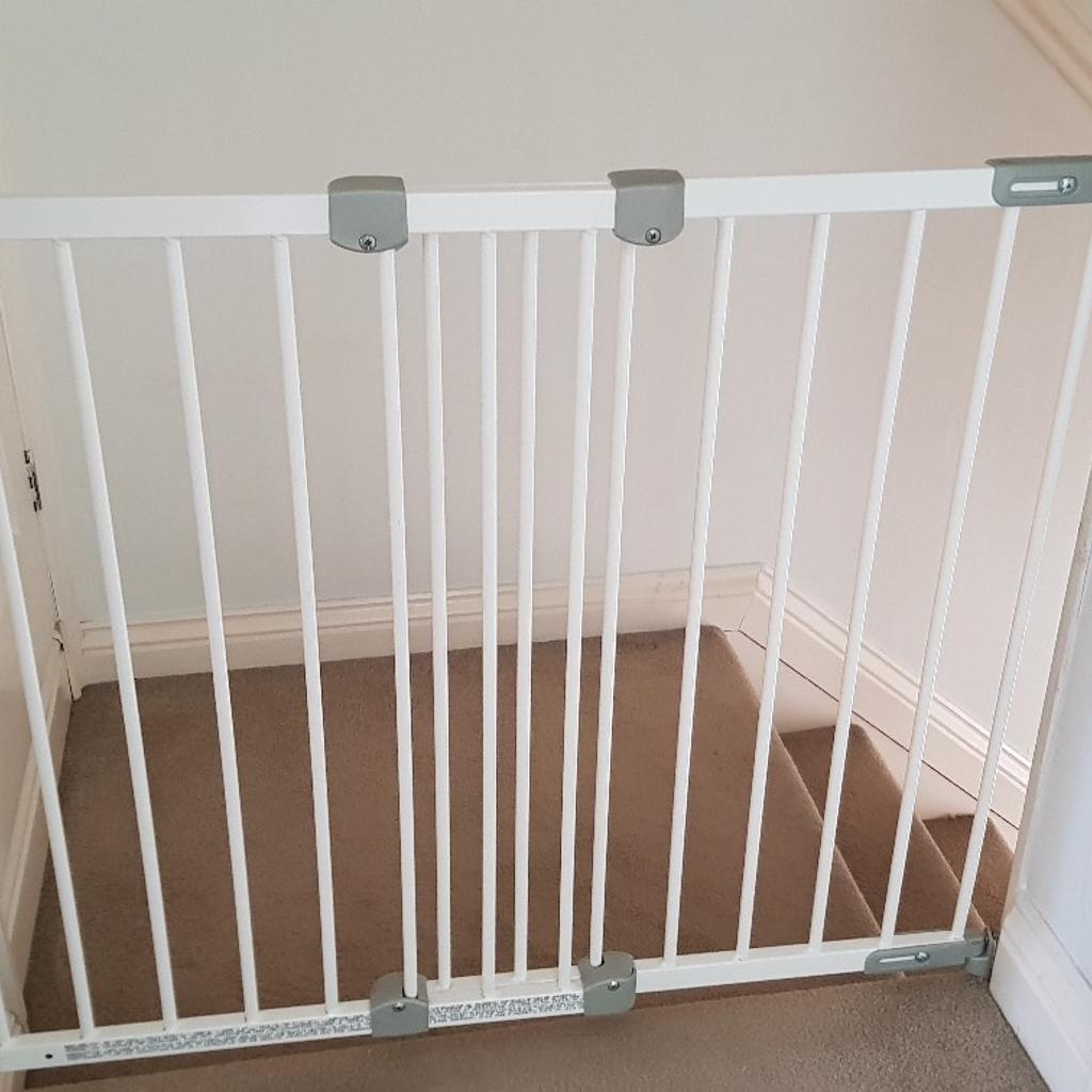 Metal adjustable stair gate in SG11 East Hertfordshire für £ 8,00 zum ...