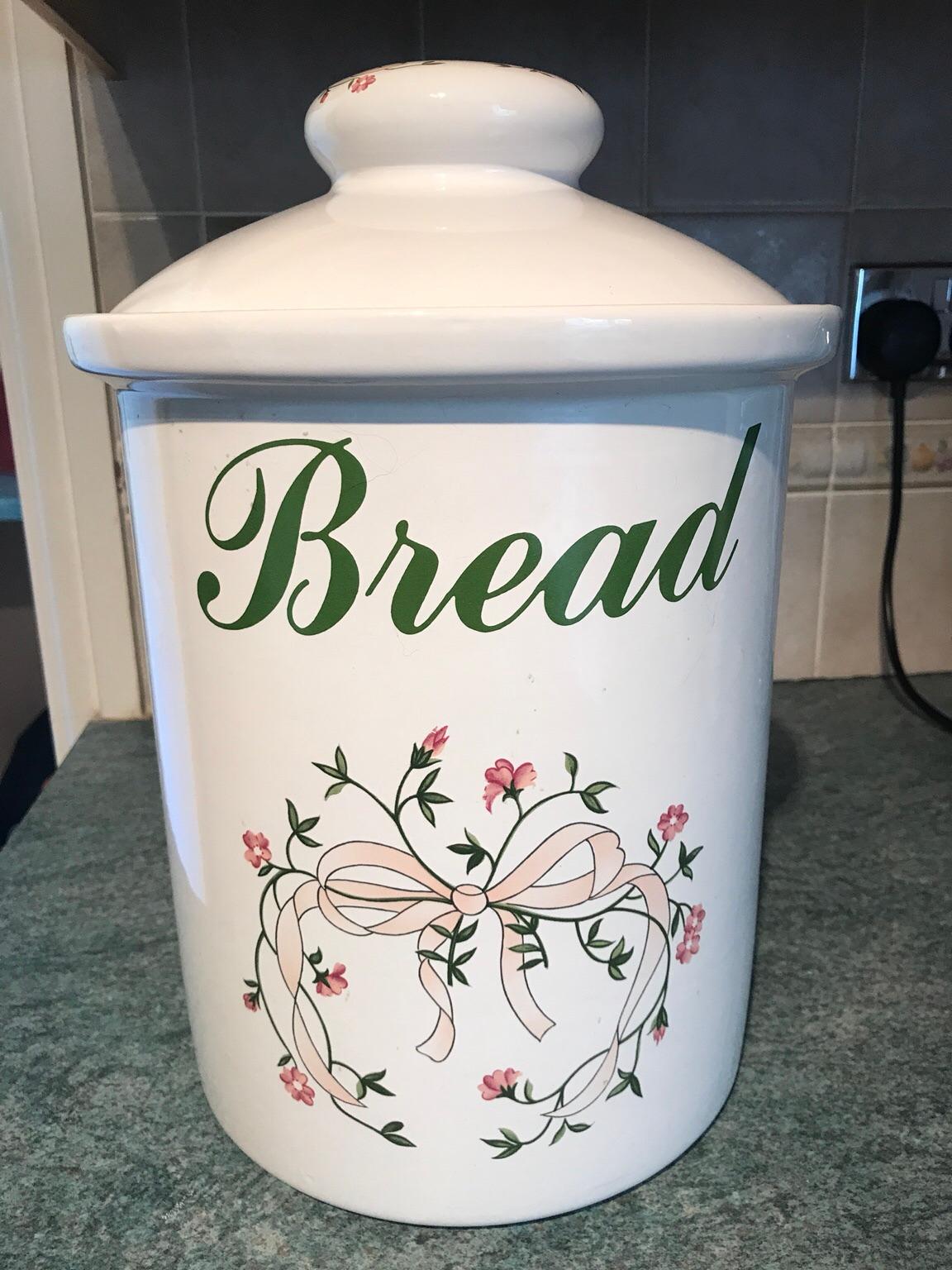 Eternal Beau Bread Bin in WS11 Cannock Chase für 8,00 £ zum Verkauf ...