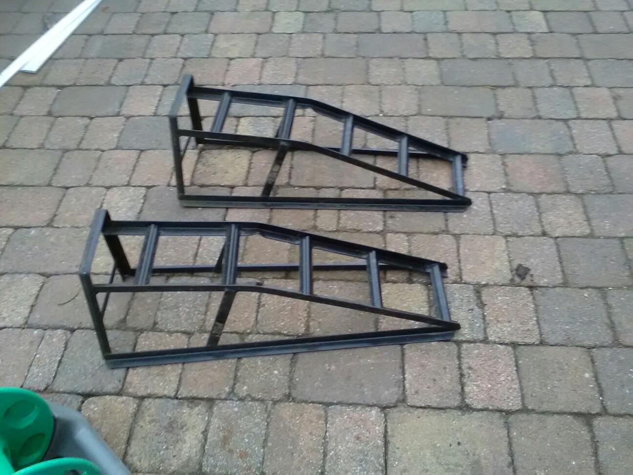 Car ramps in Wigan für £ 10,00 zum Verkauf | Shpock AT