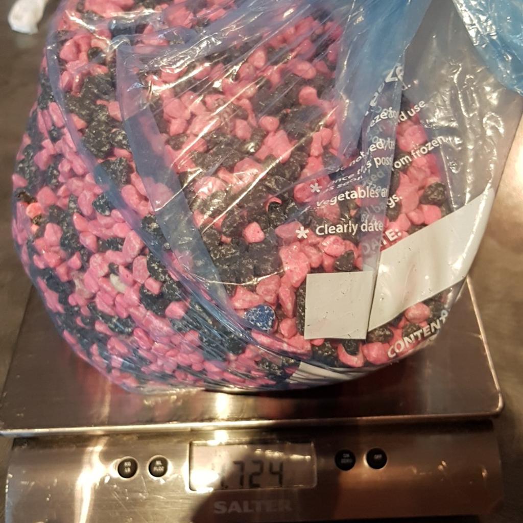 Fish tank gravel in DY2 Dudley für 8,00 £ zum Verkauf | Shpock DE