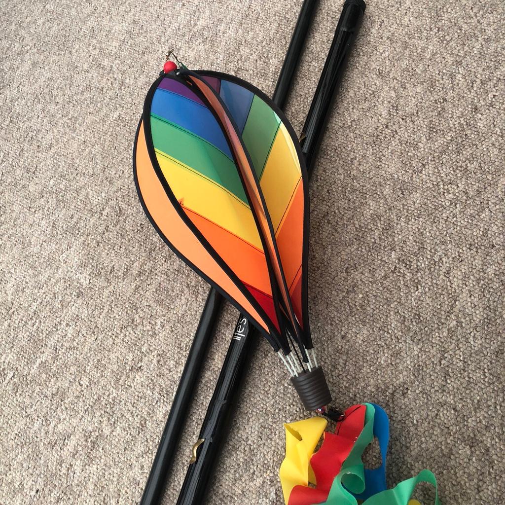Caravan flag pole, ground stake and balloon. in Charnwood für 15,00 ...